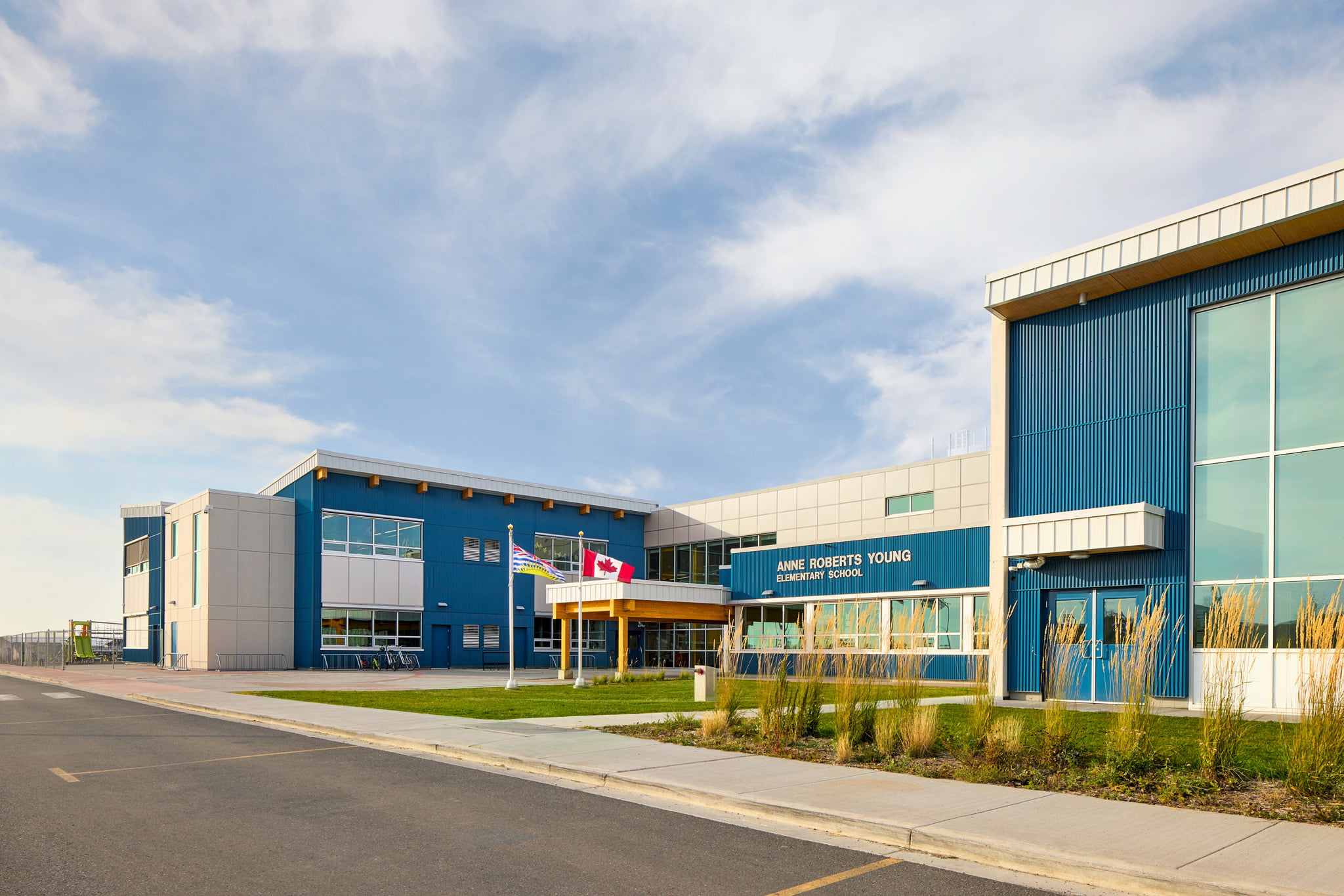 Anne Roberts Young Elementary School + Daycare - KMBR Architects